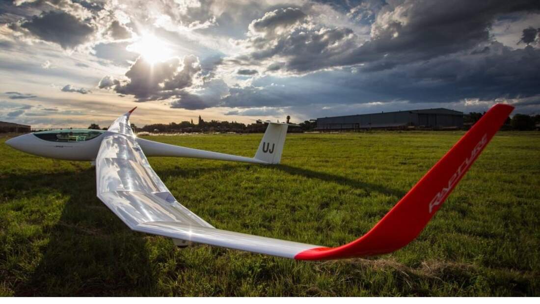 Jonker Sailplanes JS3: Das neue Rennklasse-Flugzeug fliegt - aerokurier
