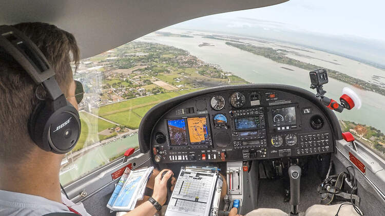 Pilotenausbildung mit Diamond Katana DV20 E: Trainer nach Maß | aerokurier